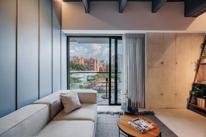 [C] Poblado Walkable|ac 2br|balcony|view|pool - Medellín