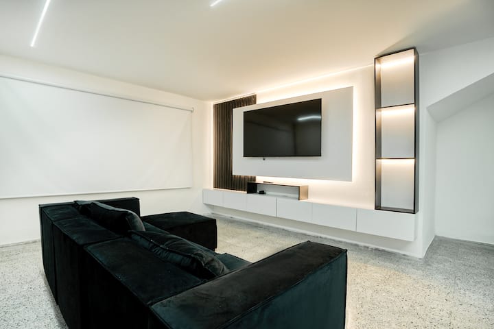 Casa Laureles 7 Km Poblado/ 18 Pax / Jacuzzi - Itagüí