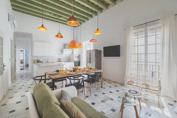 Cadizz- Andalusian Green Palace - El Puerto de Santa María