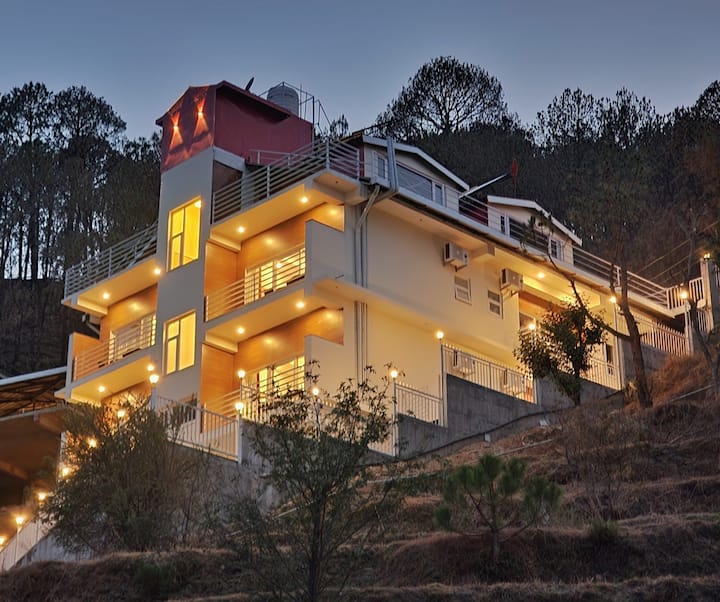Family Suite | Mountain View - Kasauli