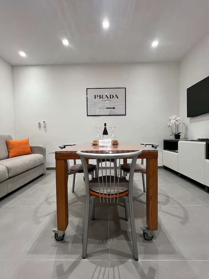 Rosa Bianca Apartment, Free Parking, Center - Alba, CN, Italien