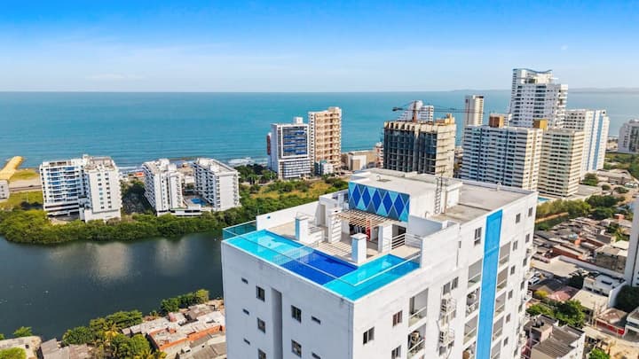 Escápate Al Cielo De Marbella: Piso 15 Con Piscina - Cartagena