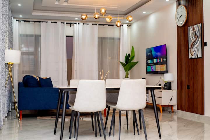 Ket Apartments 1 - Modern, Secure & Starlink - 루사카