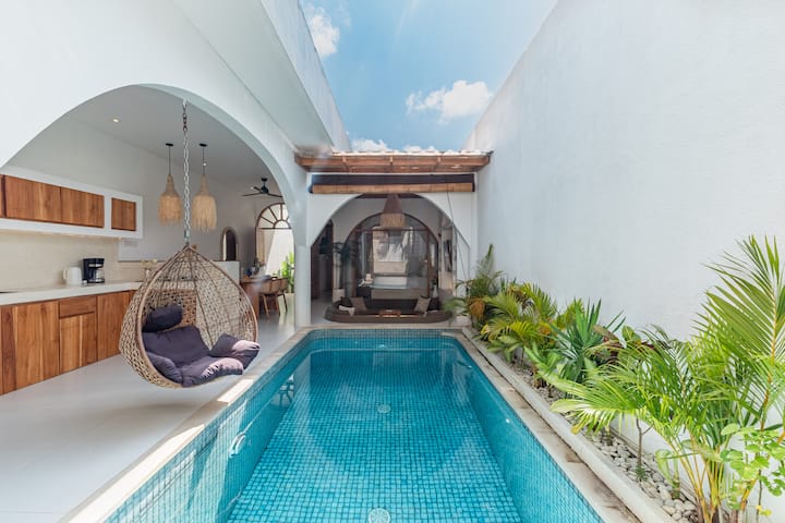 Villa Mavi Seminyak | 2 Bdr | Only Stays - Denpasar