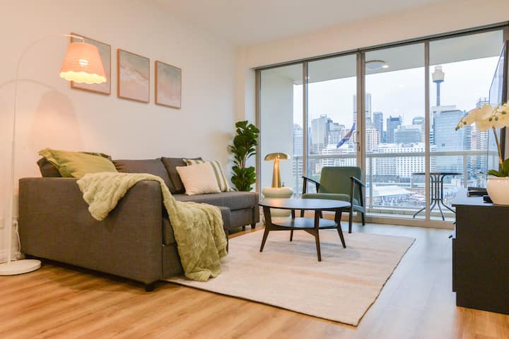 Family Harbour Escape With Harbour Views & Parking - Sydney