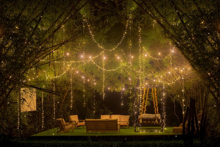 Glass House: /Hottub/fairylights/projector - Trinidad and Tobago