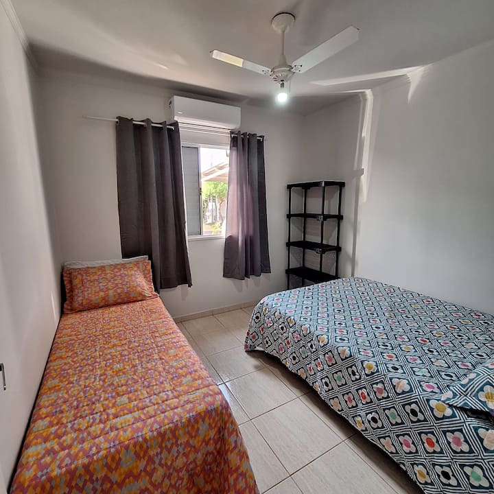 Casa Em Condomínio Fechado - 2 Quartos Com Ar - Campo Grande