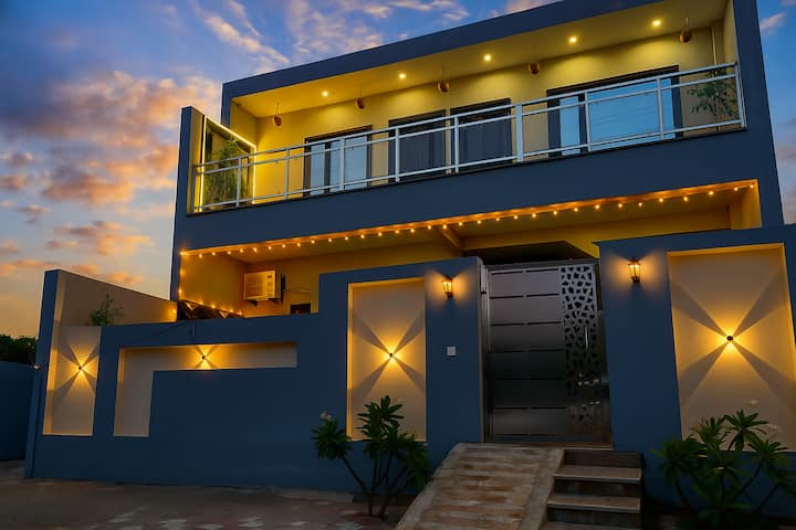 Atulya Krishna Vilas 4room Villa,10min Prem Mandir - Mathura