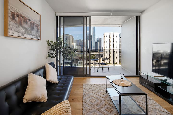 Gorgeous City Views 3br Apt W/ Parking, Pool & Gym - Brisbane
