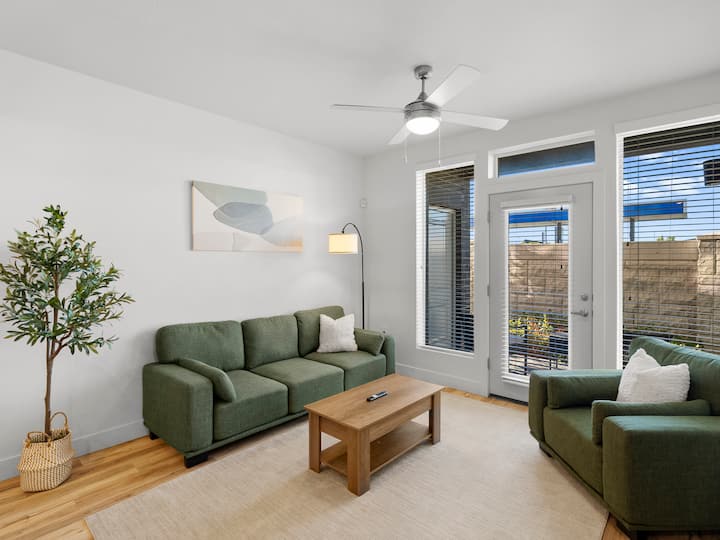 1 Min Walk Trax! + Free Parking | The Green Suite - Salt Lake City, UT