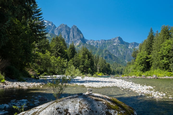 Skyriverpeaks Cabin|riverfront|views|ac|pets - Index, WA