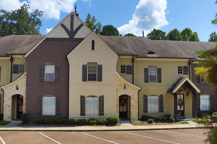 Condo Off South Lamar-oxford, Mississippi - Oxford, MS