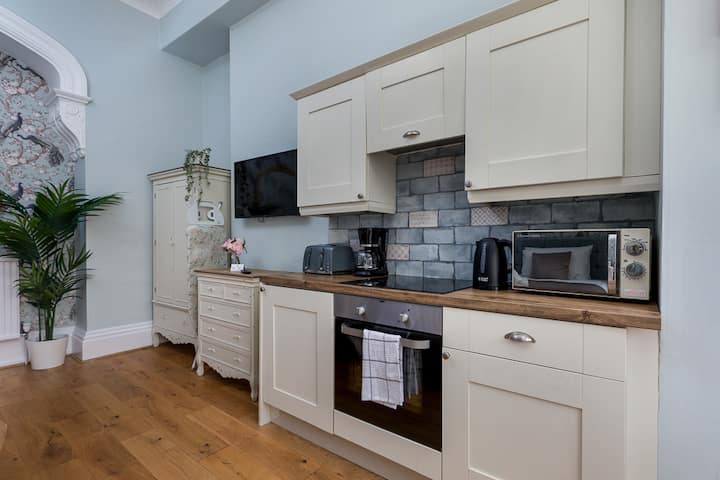 Riverside Walks: One Bedroom Flat - York
