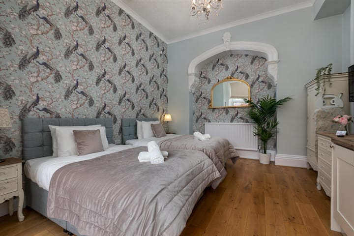 Riverside Walks: One Bedroom Flat - York