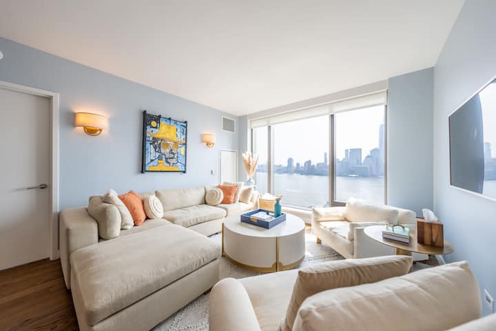 Waterfront Family Friendly Lux Condo | Nyc View - Union City, NJ