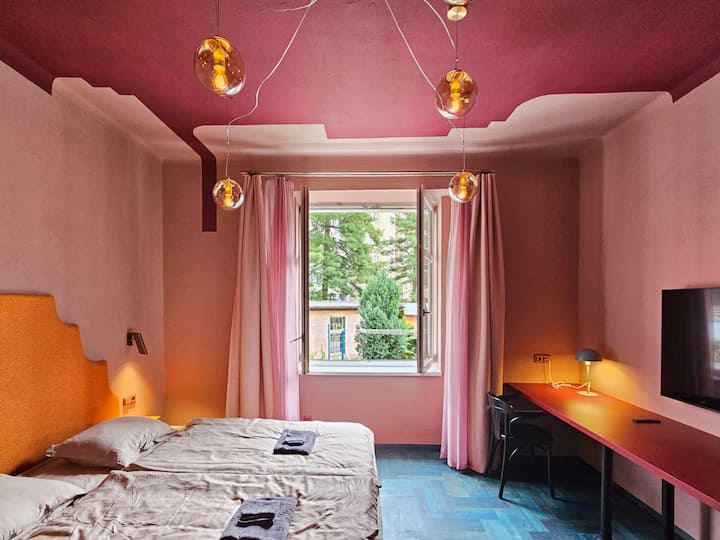 Extravagant Designer Apartment In Prague - Prága