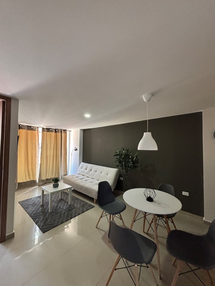 Apartamento Amplio Medellín, 2-5 Personas - Itagüí