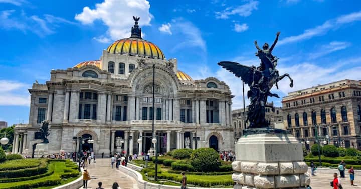 Luxurious Apt Few Steps Alameda, Tv, Pool & Gym - Mexico City International Airport (MEX)