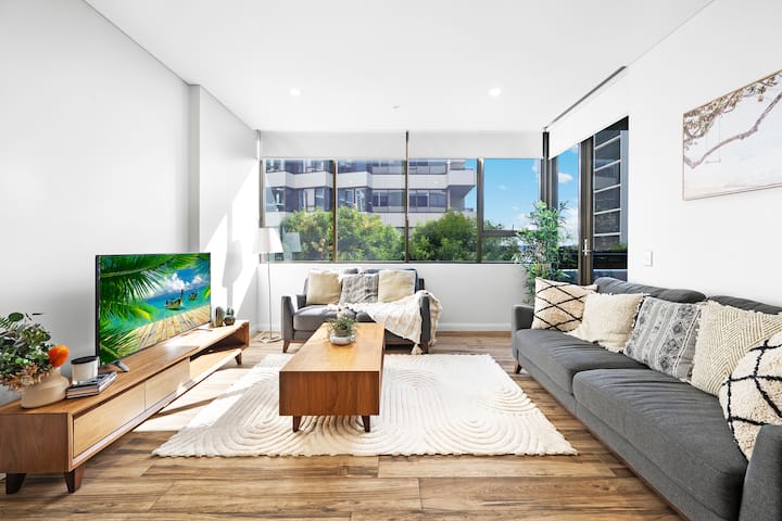 Prime Mascot 2br + Pool, Gym & Sauna Access - Sydney