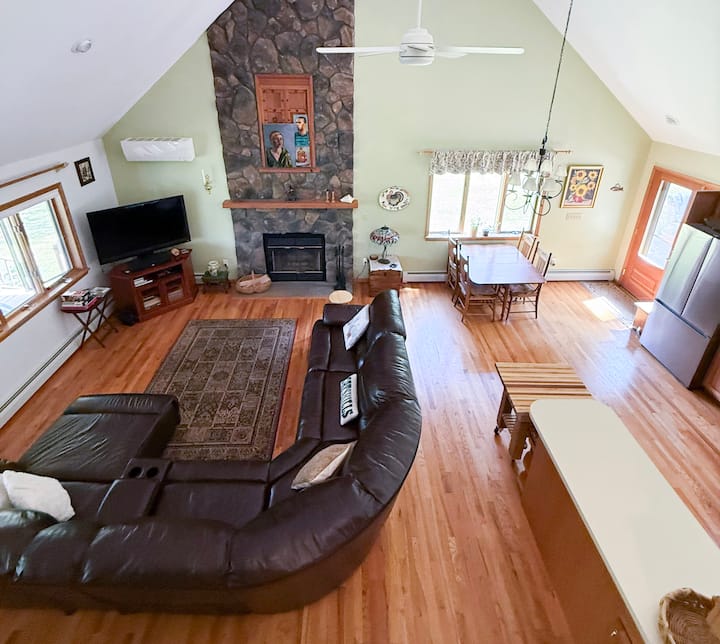 Mountain Retreat In The Catskills - Roxbury, NY