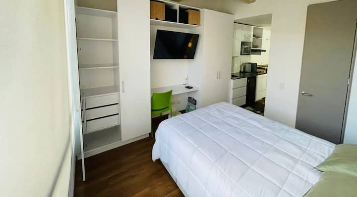 Minimalismo Y Confort En Mejor Punto De La Ciudad - Bogotá