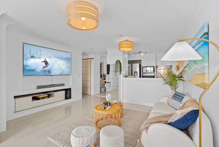 Black Friday Discount- Netflix -Sauna- Cavill Ave - Gold Coast