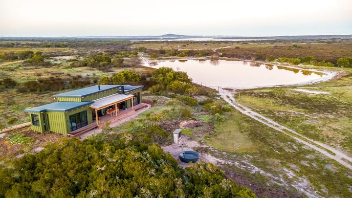 Caracal House - West Coast Private Game Reserve - Yzerfontein