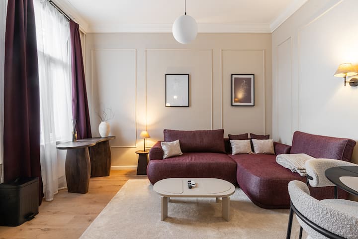 Chic Velvet & Marble 1 Bdr - Luxe Bp Jewel - Budapest