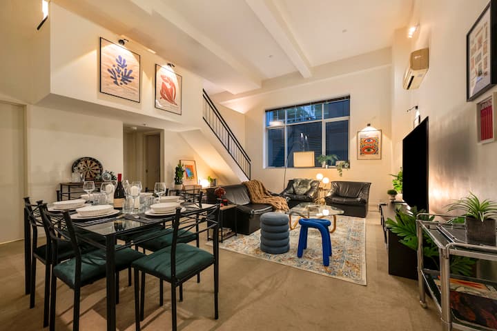 Unique 3br Double Story Nyc Loft, Hidden Cbd Gem - Melbourne