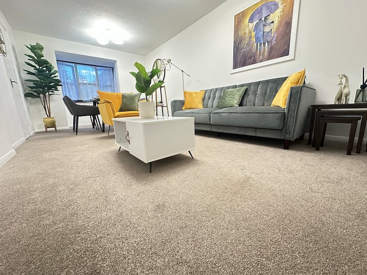 Exquisite 2bed -Near Rail & Mall - Dartford