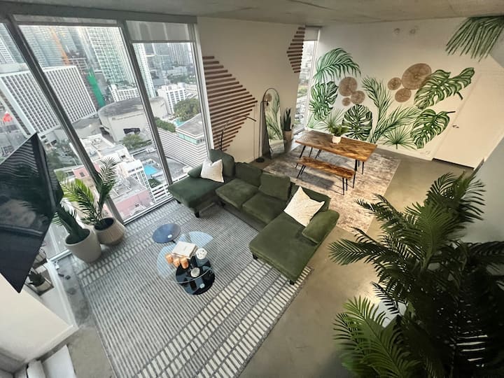 Miami Modern Loft • Murals • Floor-to-ceiling - Miami, FL