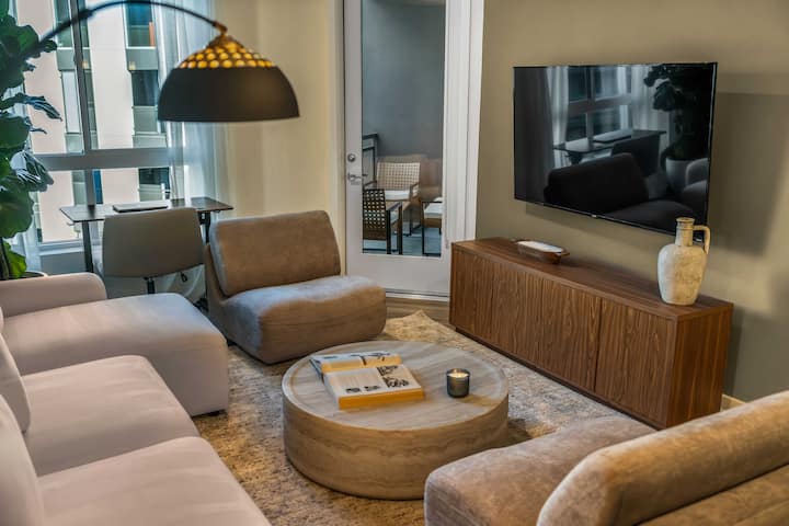 The Rockefeller® Luxury 1br In Irvine W/ Pool, Gym - Irvine