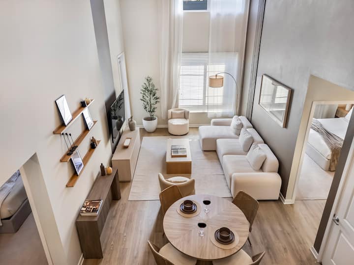 Casa Elysée - Grand 3br Loft In Irvine W/ Gym Pool - Irvine, CA