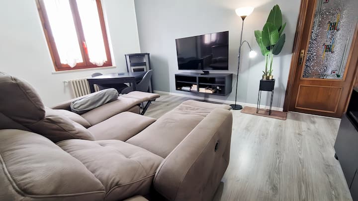 Appartement Moderne + Parking Gratuit - Sans Ztl - Siena