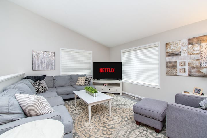 King I Patio I Garage I Self-checkin I Smart Tvs - Carousel, Fargo