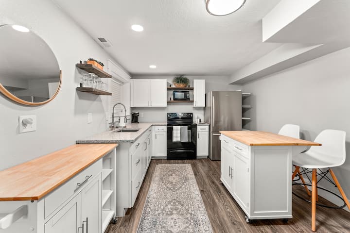 Bright Boise Bench Suite W/ Yard & Private Entry - Boise, ID