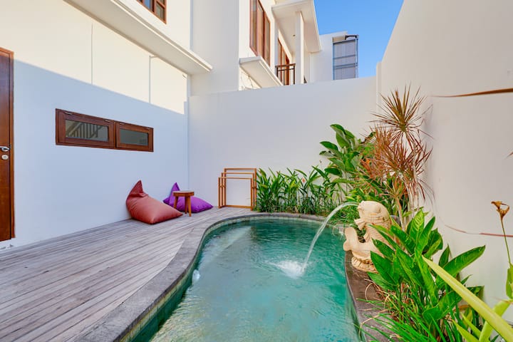 Stylish 3br Villa Sandalwood Short Drive To Beach - Denpasar