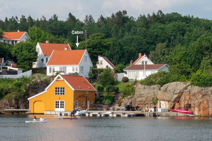 Sørdlandshytte Ved Sjøen Med Brygge Og Båt - Kåfjord