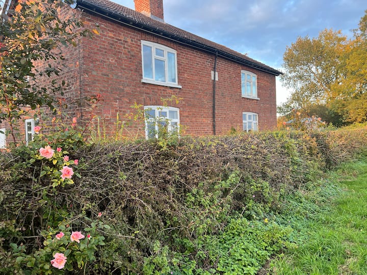 Farm Cottage Next To The Woods - Market Rasen