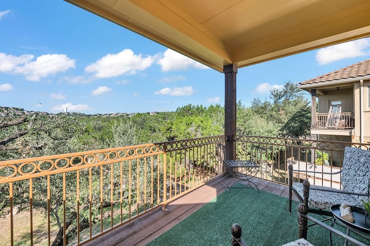 Lakeway Executive Home,
4 Br Furnished,
2 King - Lakeway, TX