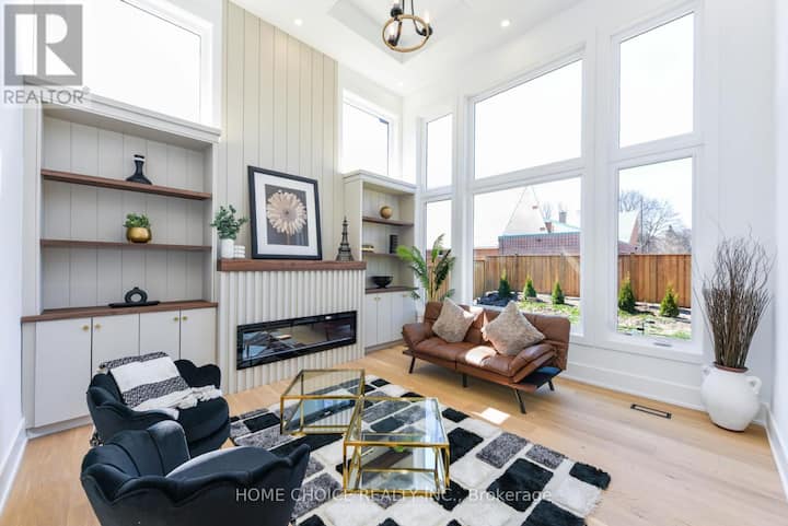 Luxury 5 Br, Gym, Sauna, Thtr, Od Fp & Ktcn, Lake - Burlington