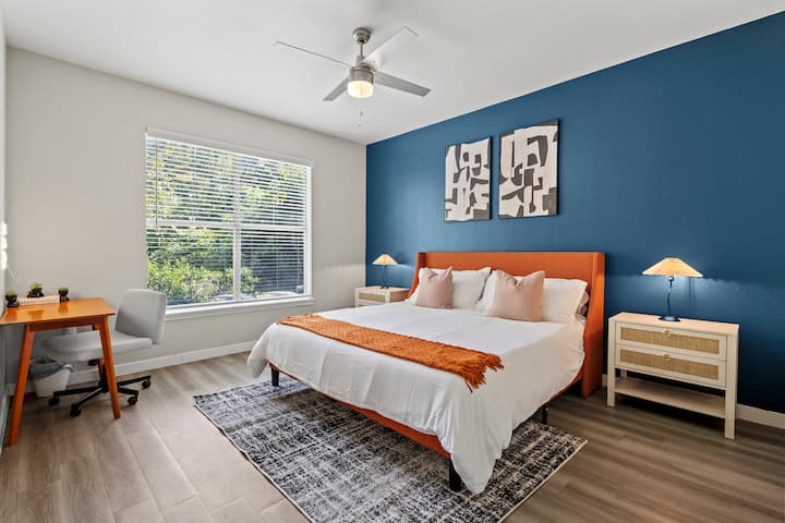 Oaklawn | Kg Bed | Kitchen | Laundry+ Free Parking - Dallas