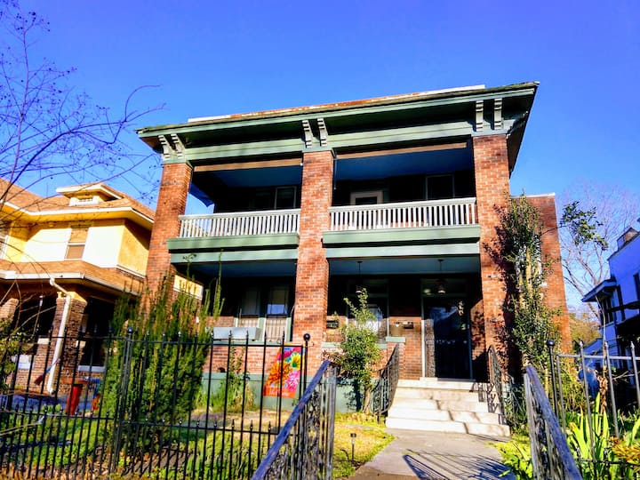 Zesty Midtown 2-flat Escape - Memphis, TN
