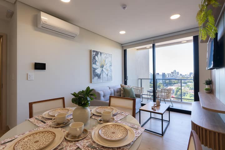 Modern & Central | Pool, Gym & City Views - Asunción