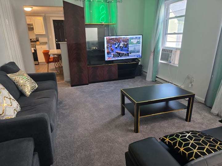Brand New Fully Furnished 2 Bedroom, 1 Full Bath - Manchester, NH