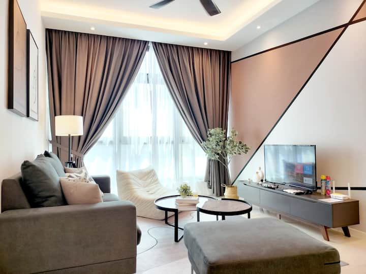 Jom Family Suites Paradigm With Dryer 3br @7-12pax - Skudai