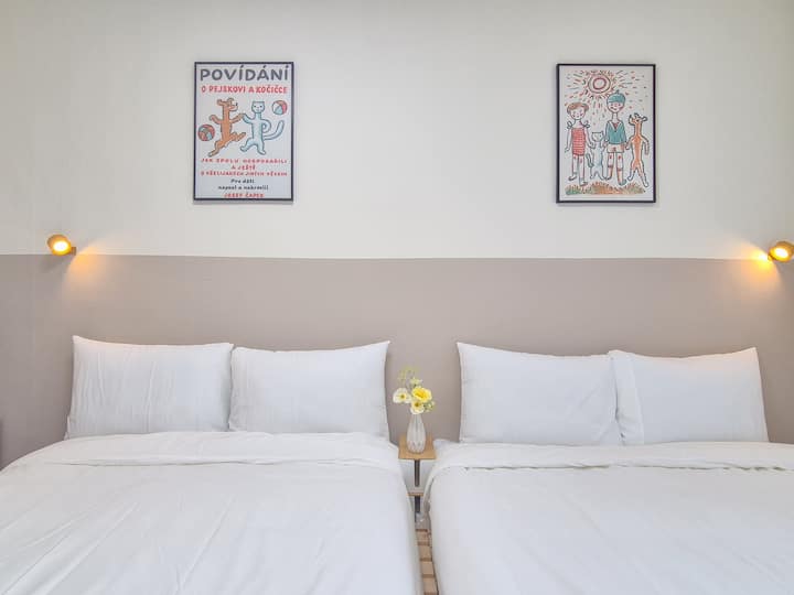 Fluffy House
#강남#신논현역#퀸침대3 #코엑스#Kspo#잠실야구장#넷플릭스 - Seoul