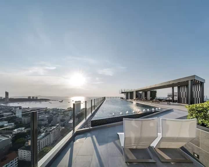 #1 Thebase Central Condo Ocean View - Pattaya