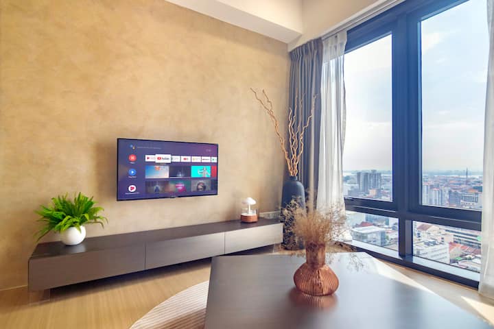 T218 21-01 Lyra By Alv, 2br Luxury Designer Suite - George Town