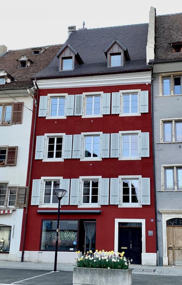 Le Jardin Secret, Charme Ancien Et Confort Moderne - Canton de Jura